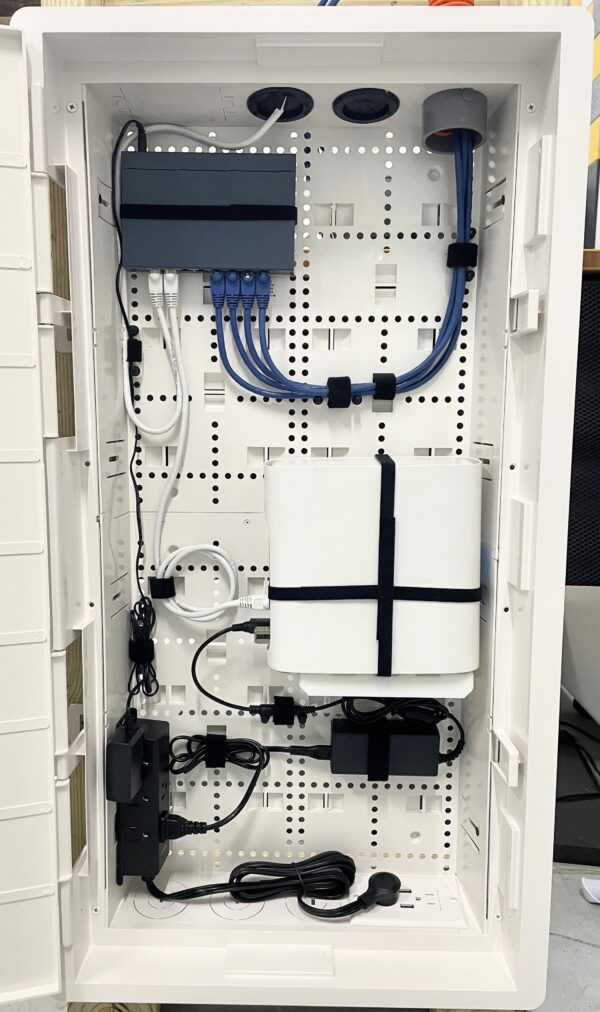 DataComm Electronics: Structured Wiring & Home Theater